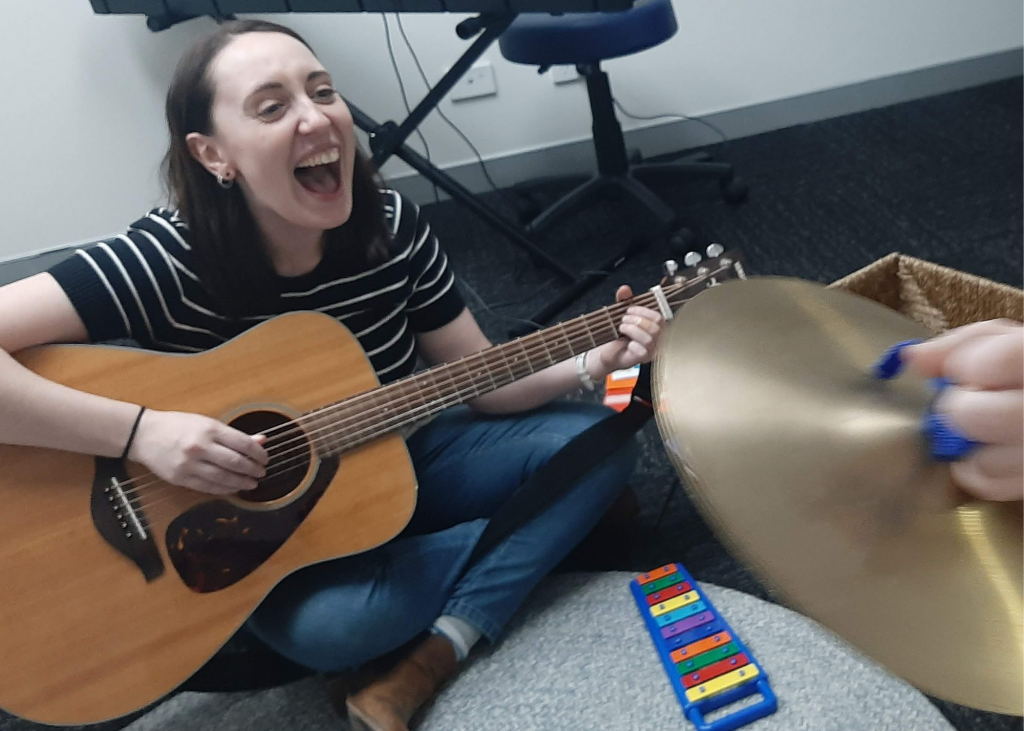 music-therapists-who-qualifies-to-practice-music-therapy